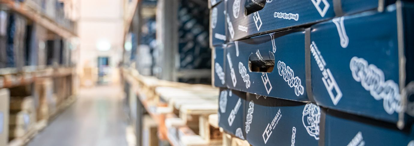 Service: consulting, logistics and more | OE Germany